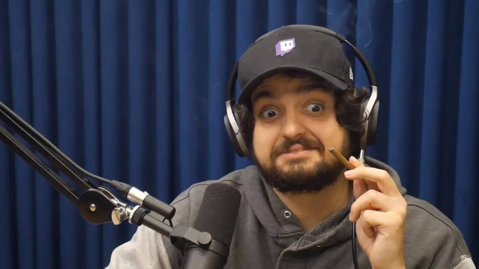 “O Monark começou como jogador de Minecraft, mas o que qualifica ele ...